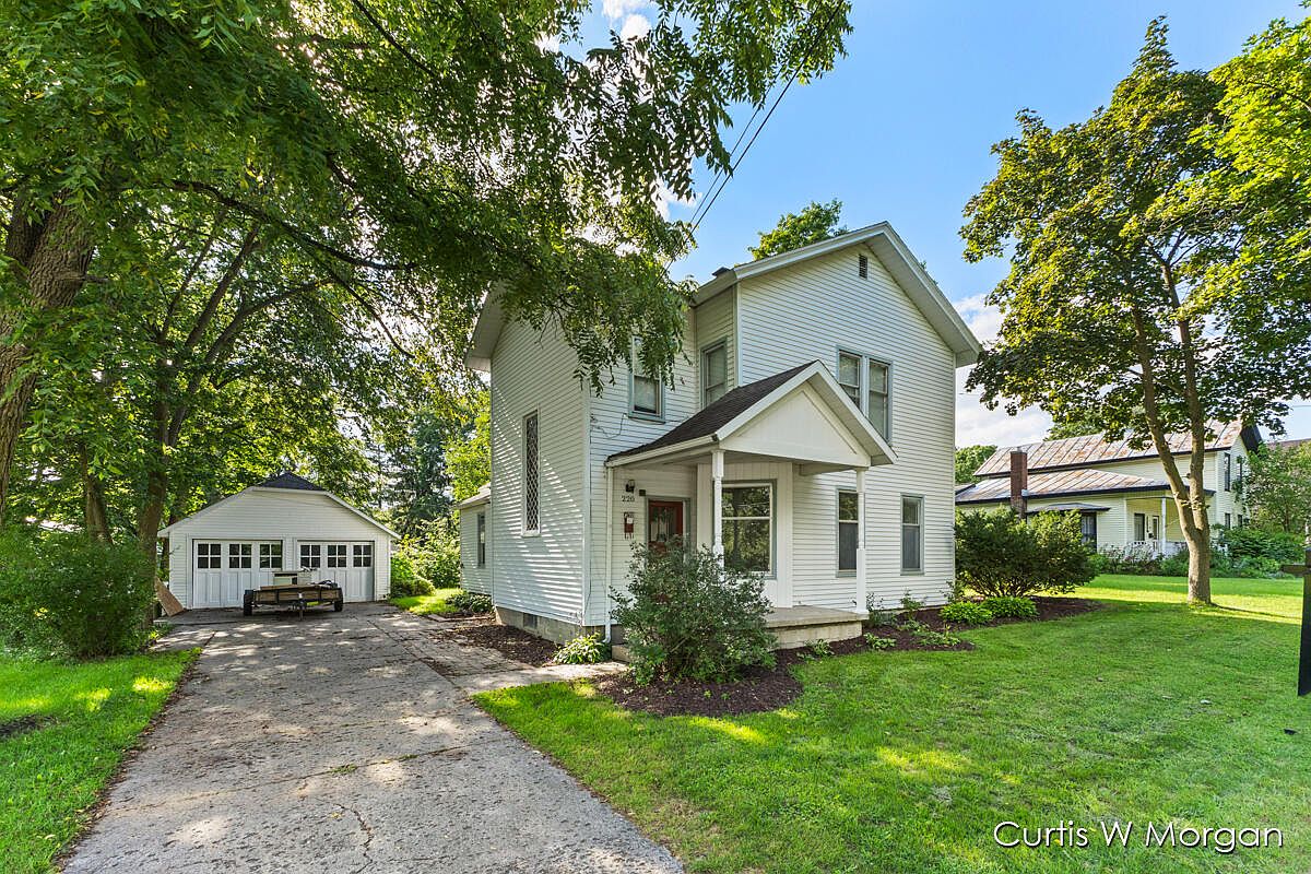 220 N Jefferson St, Lowell, MI 49331 | Zillow