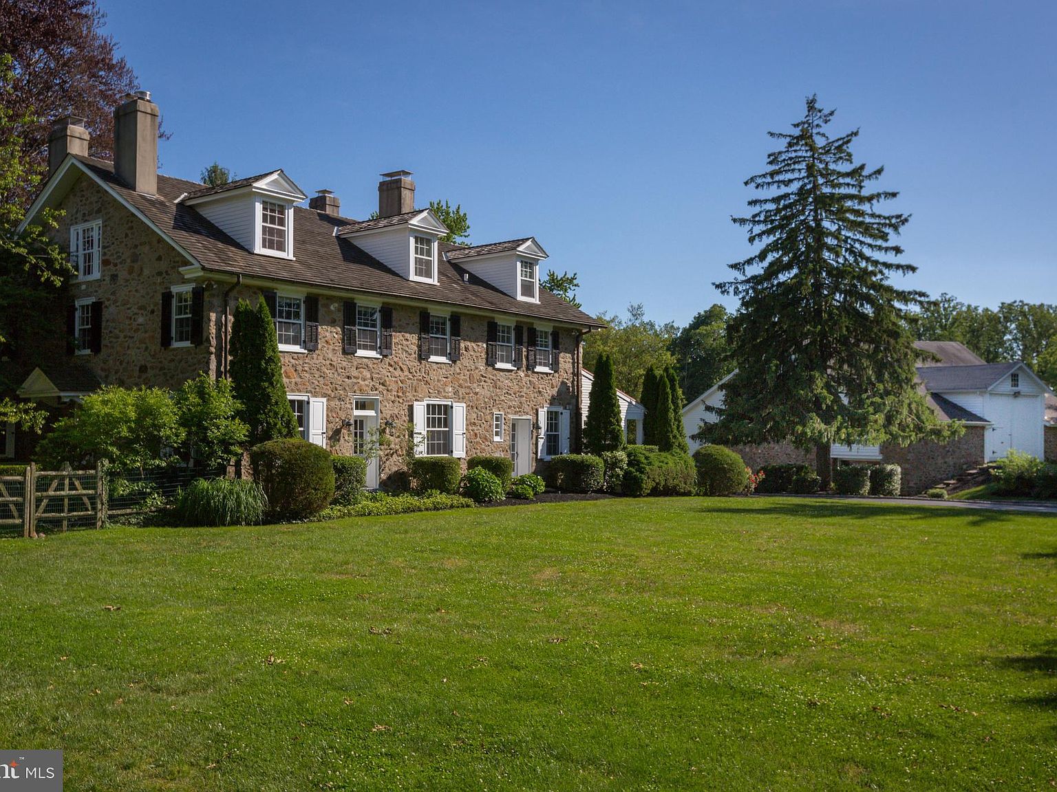 2040 Buttonwood Rd, Berwyn, PA 19312 | Zillow