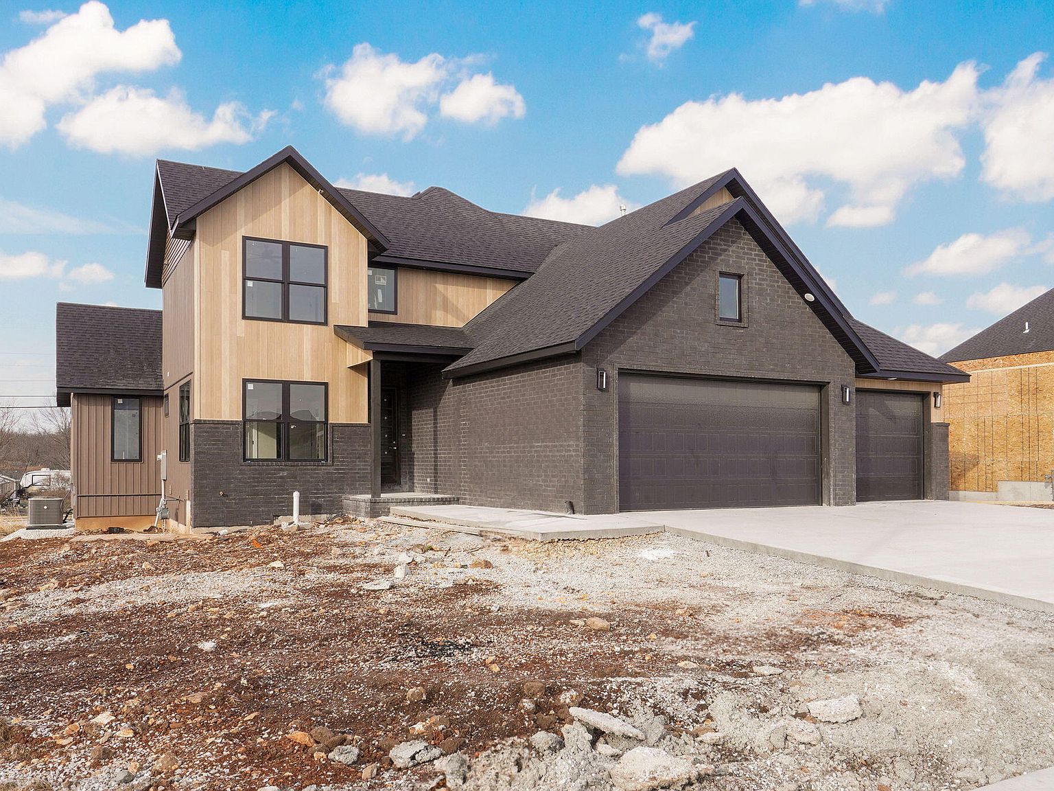 4955 South Aaron Avenue, Springfield, MO 65810 | MLS #60258824 | Zillow