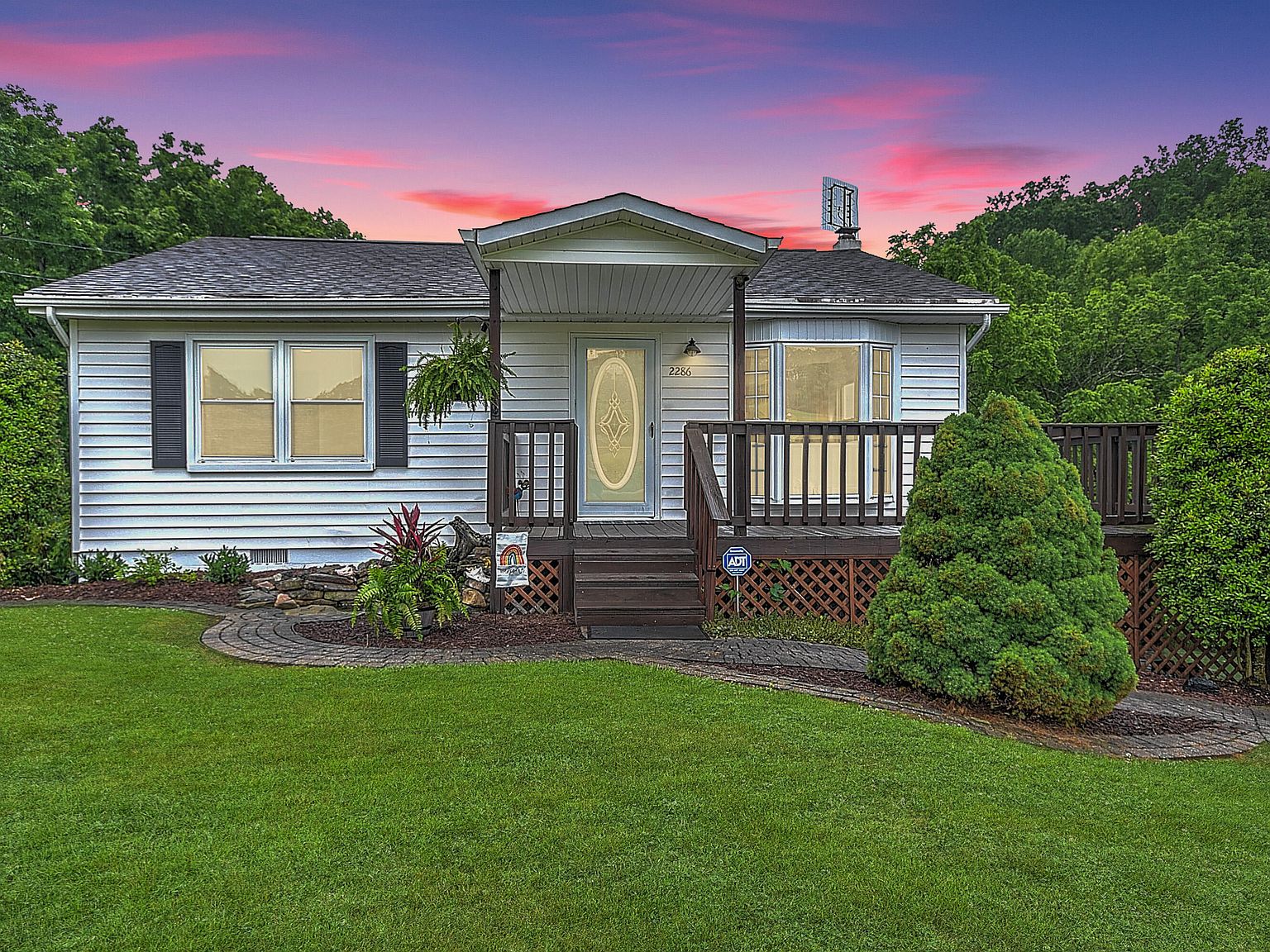 2286 Devault Bridge Rd, Piney Flats, TN 37686 | Zillow