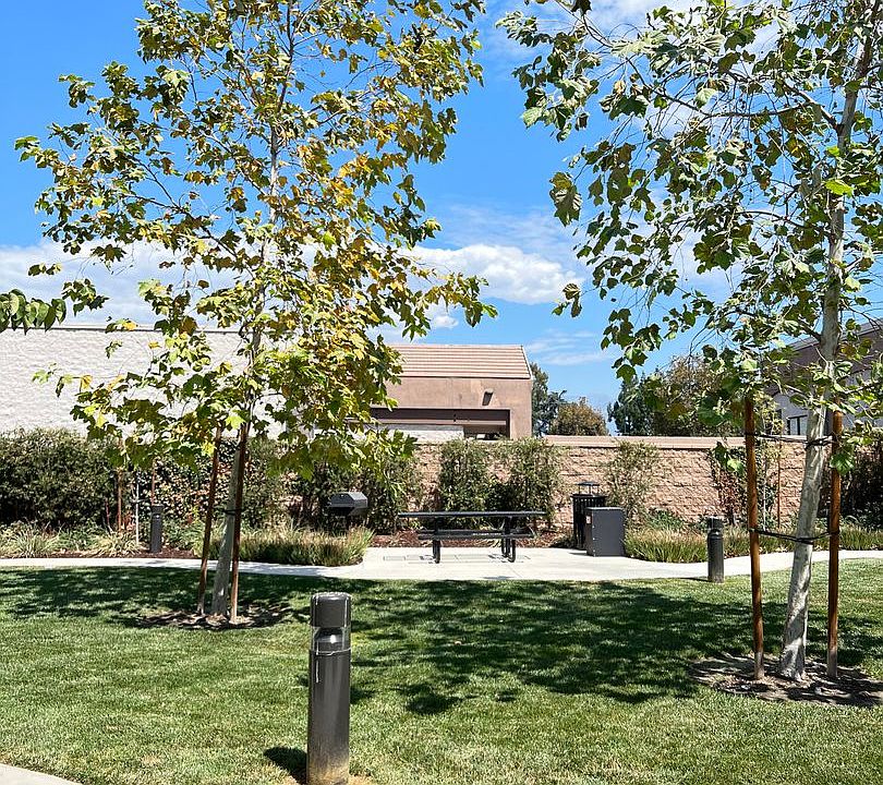 2337 Via Vis #37, Ontario, CA 91762 | Zillow