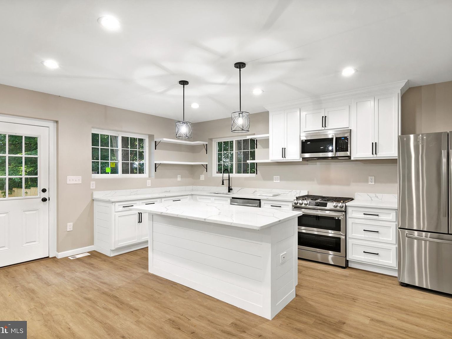 13110 Fort Washington Rd, Fort Washington, MD 20744 | MLS #MDPG2085836 ...