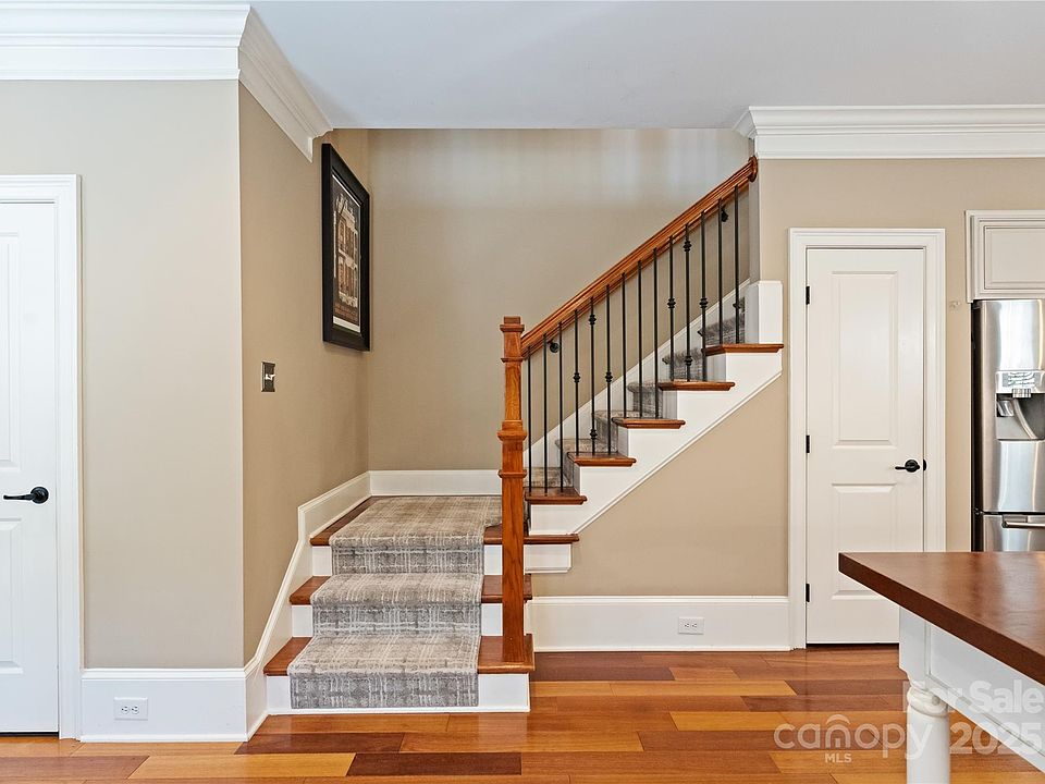 Lombardy Square Condominiums - 1707 Lombardy Cir Charlotte NC | Zillow