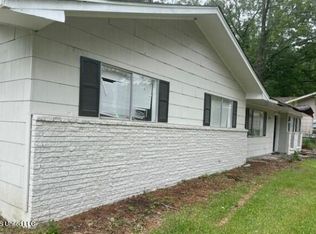 1732 Camellia Ln, Jackson, MS 39204 | Zillow