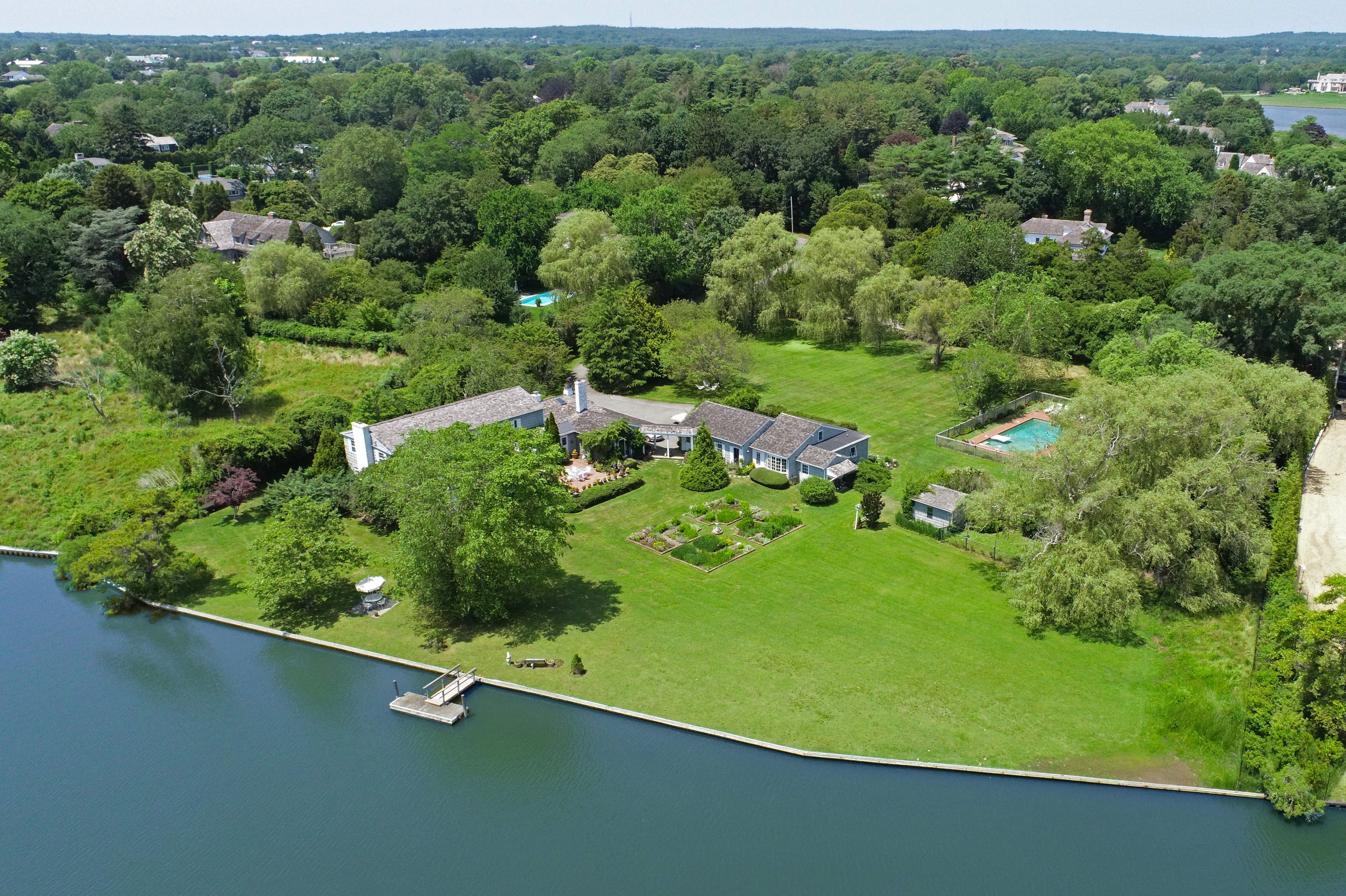 52 Holly Ln, Water Mill, NY 11976 | Out East