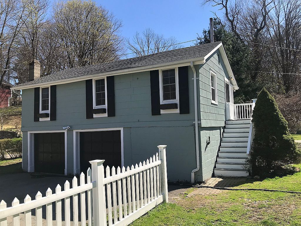 2015 Maple Ave, Cortlandt Manor, NY 10567 | Zillow
