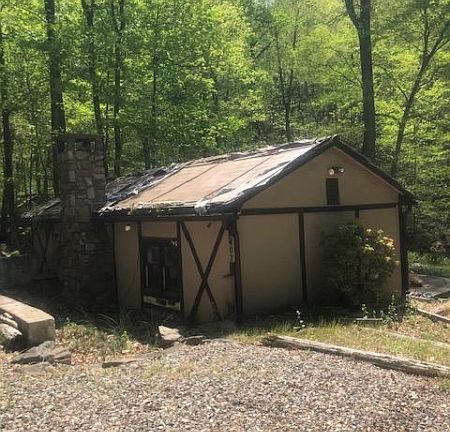 407 Penwell Rd, Port Murray, NJ 07865 | MLS #3960888 | Zillow