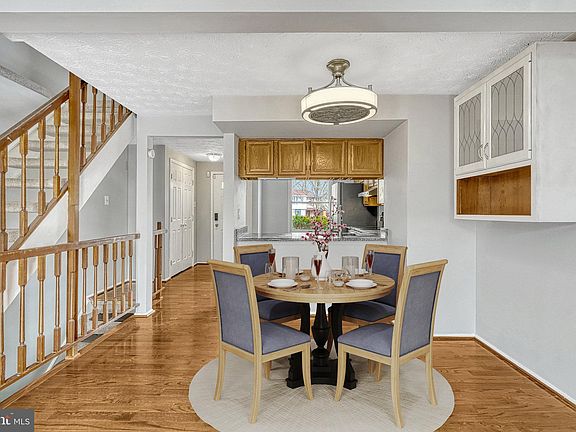13639 Forest Pond Ct, Centreville, VA 20121 | Zillow