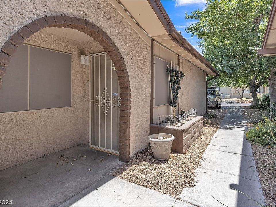 5905 Smoke Ranch Rd UNIT B, Las Vegas, NV 89108 | Zillow