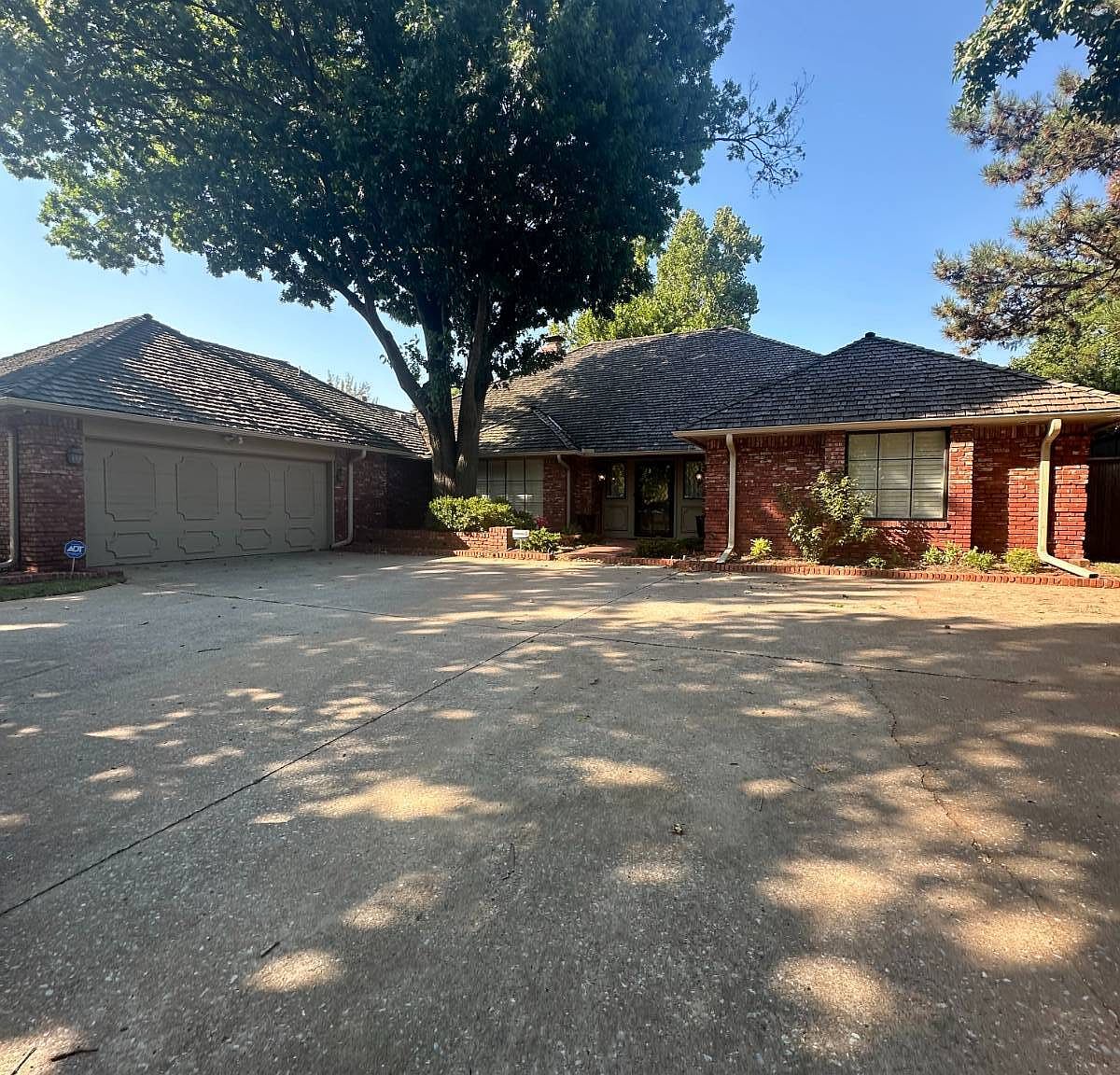 3157 Brush Creek Rd, Oklahoma City, OK 73120 | MLS #11563214 | Zillow