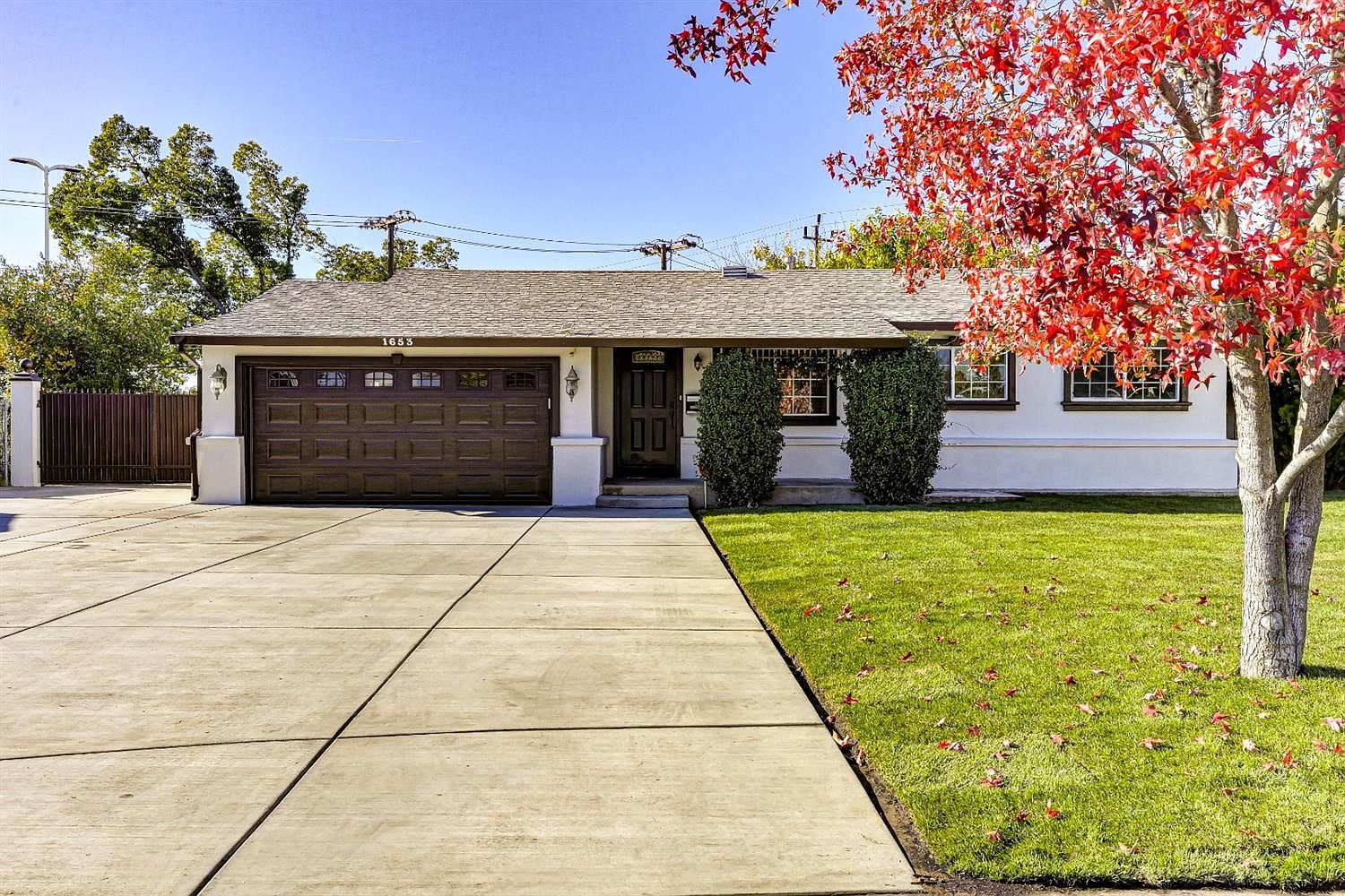 1653 Robin Hood Ct, Sacramento, CA 95815 | Zillow