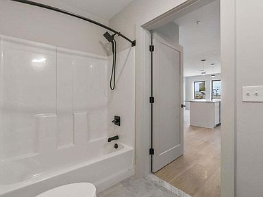 75 Chestnut Street UNIT 501, Portland, ME 04101 | Zillow