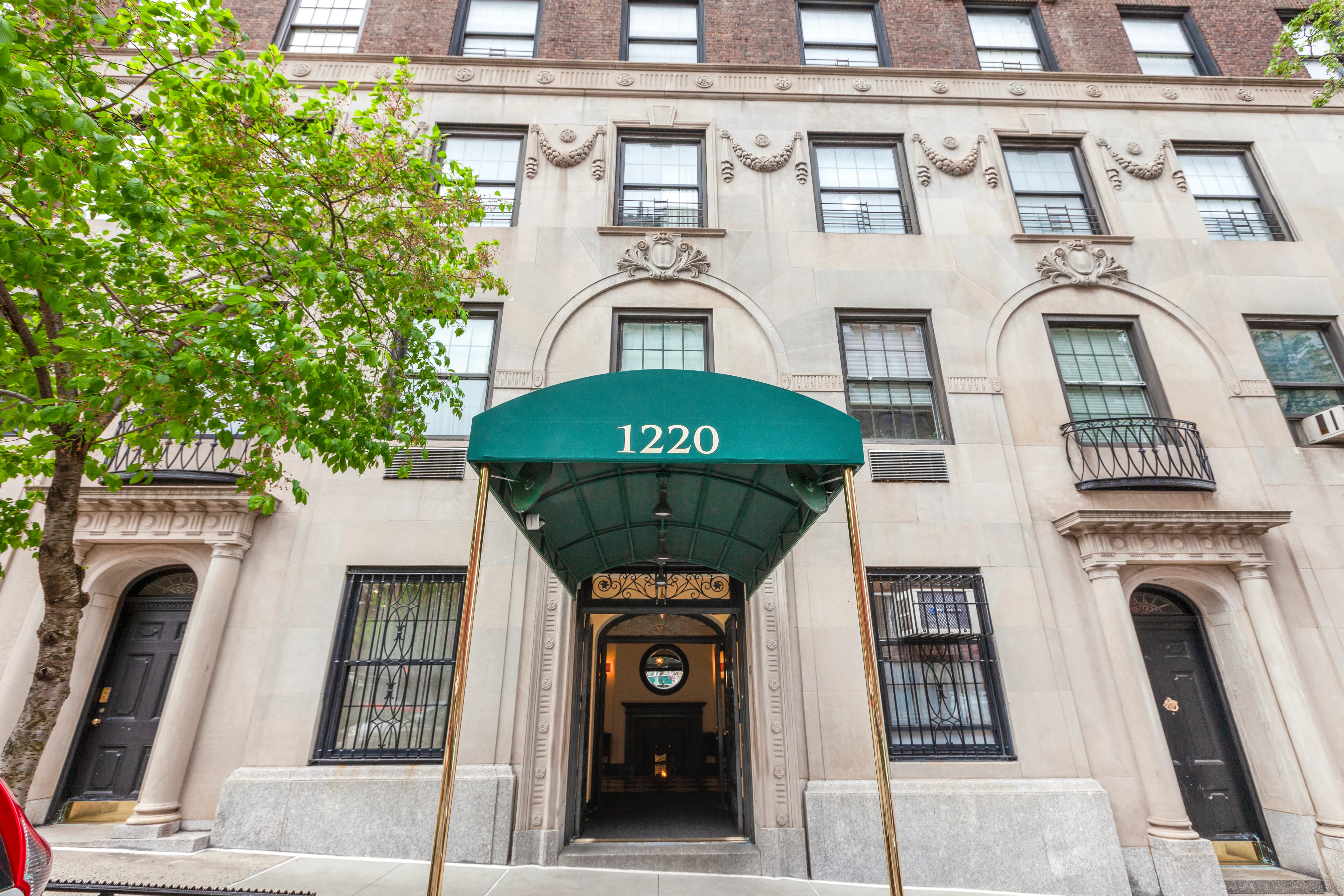 1220 Park Avenue #2C in Carnegie Hill, Manhattan | StreetEasy
