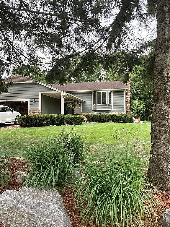 16205 Black Oaks Ln, Wayzata, MN 55391 | Zillow