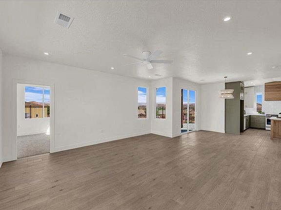 2914 E Chapman Cir, Washington, UT 84780 | MLS #25-264546 | Zillow