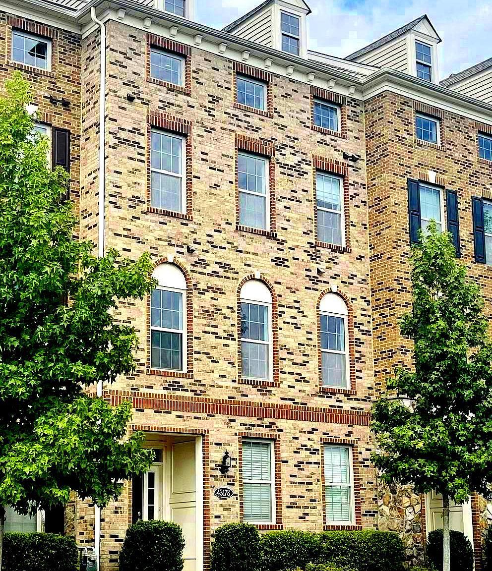 43178 Witham Sq, Ashburn, VA 20148 | Zillow