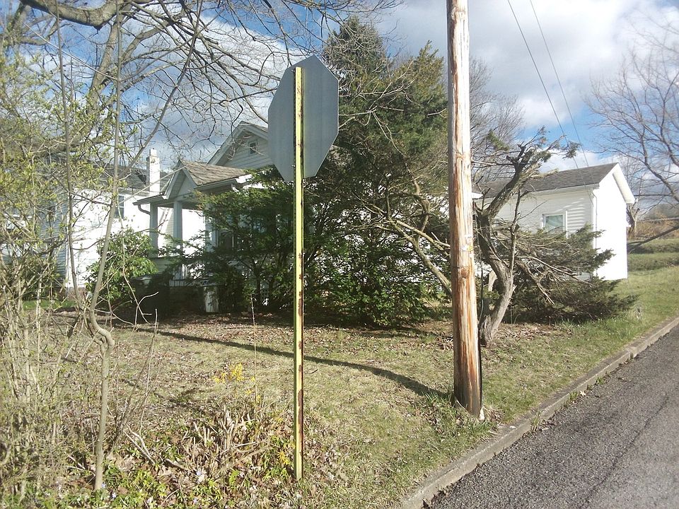 141 Pierce Ave, Sharpsville, PA 16150 | Zillow 141 Pierce Ave, Sharpsville, PA 16150 | Zillow