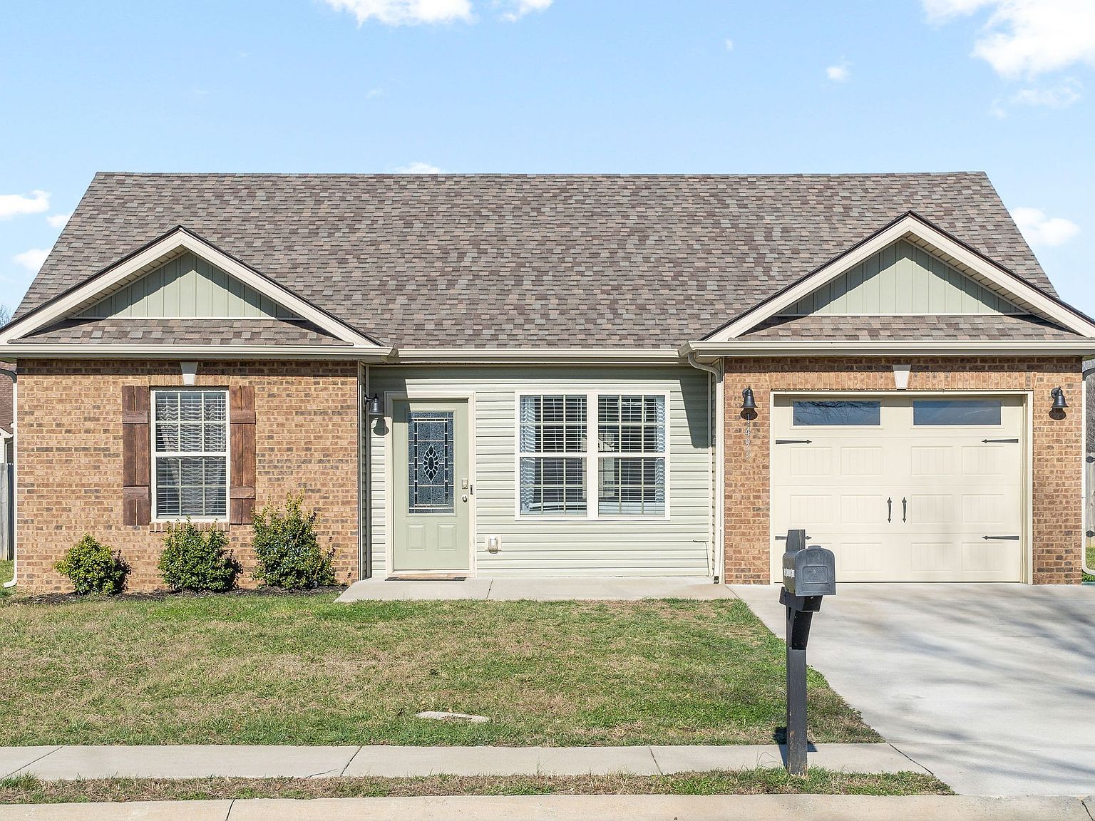 1493 Coronado Dr, Clarksville, TN 37042 | MLS #2568894 | Zillow