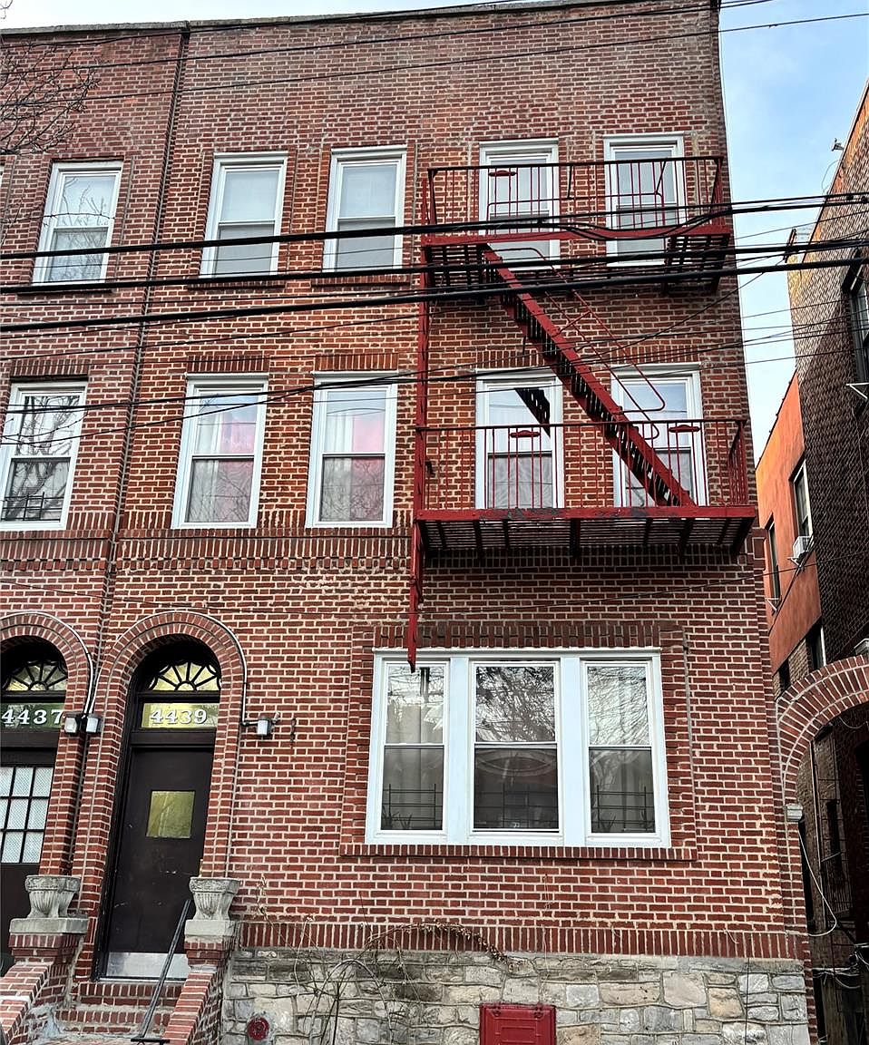4439 Carpenter Avenue, Bronx, NY 10470 | MLS #888176 | Zillow