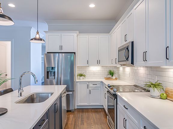 406B Theresa Ave, Nashville, TN 37205 | MLS #2537469 | Zillow