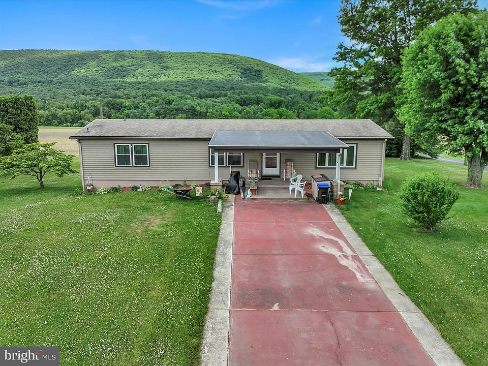 1455 W Maple St, Valley View, PA 17983 | Zillow