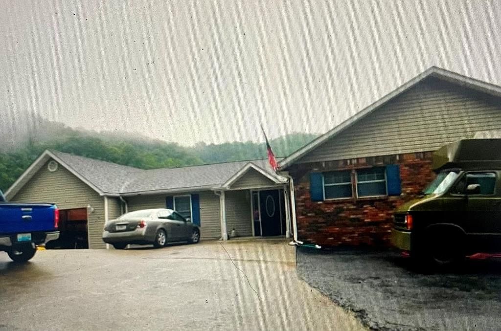 113 Diablock Rd, Hazard, KY 41701 | Zillow