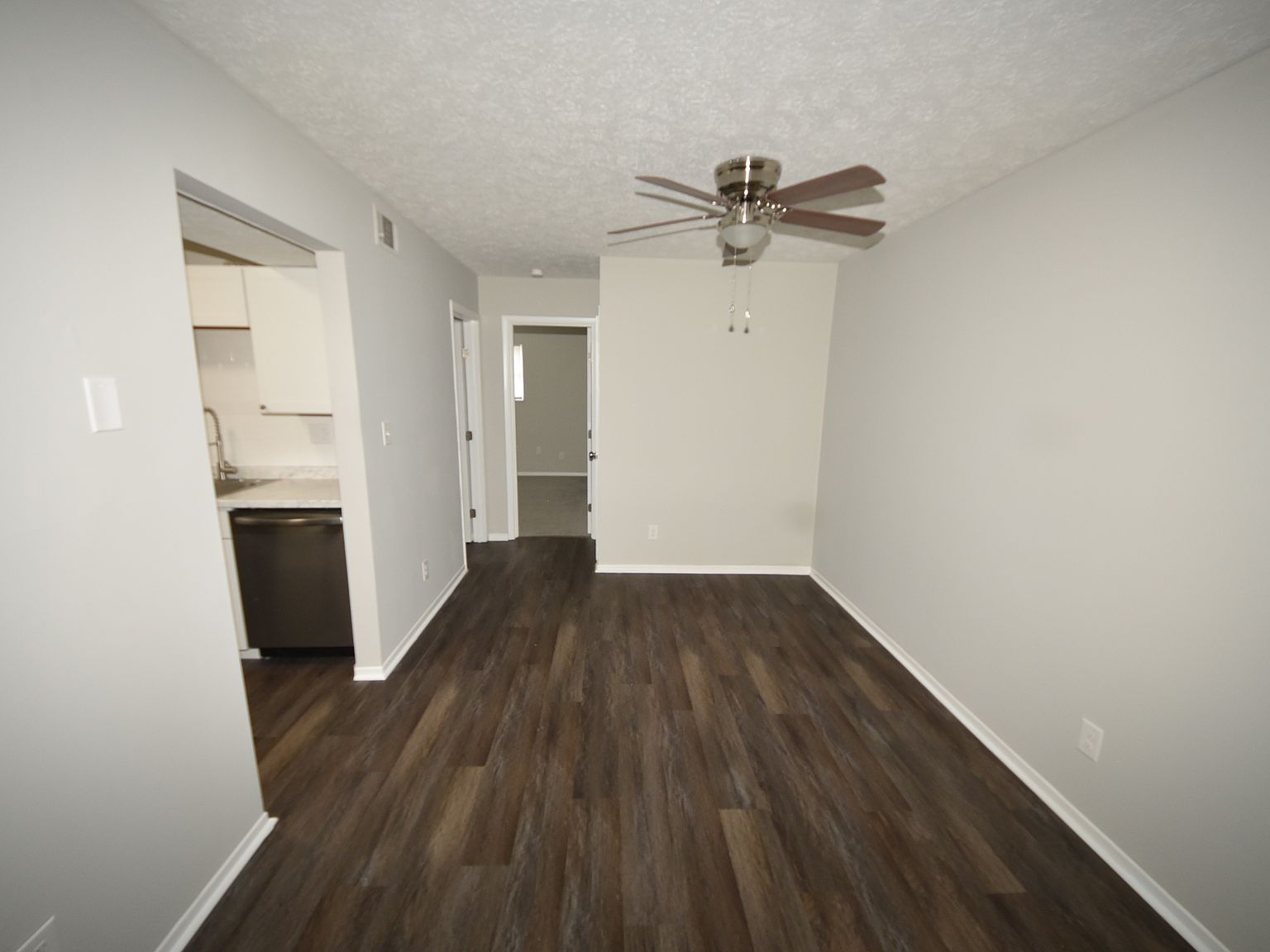 926 Ohio Pike #405, Cincinnati, OH 45245 | Zillow