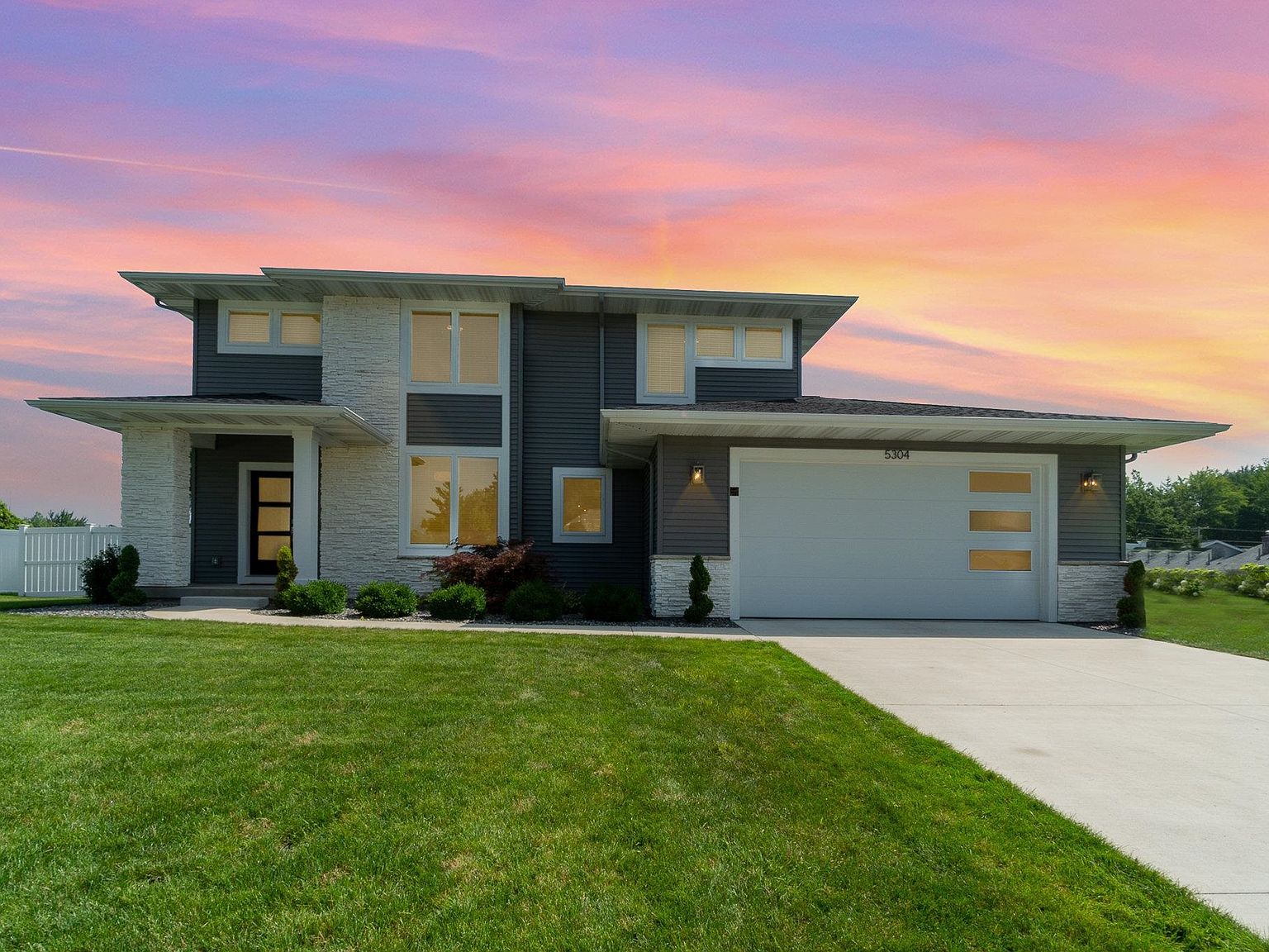 5304 Falcon Way, Midland, MI 48642 | Zillow