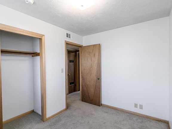 2208 N Cotner Blvd #2X1, Lincoln, NE 68505 | Zillow