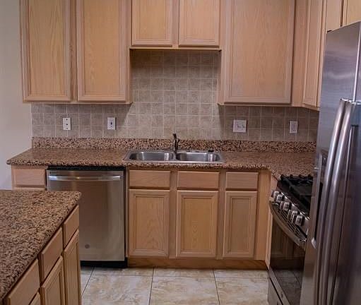 9224 Rodney Ray Blvd UNIT 11, Houston, TX 77040 | Zillow