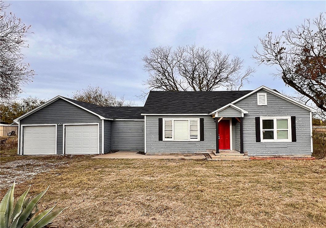 207 W Commerce St, Leroy, TX 76654 | Zillow