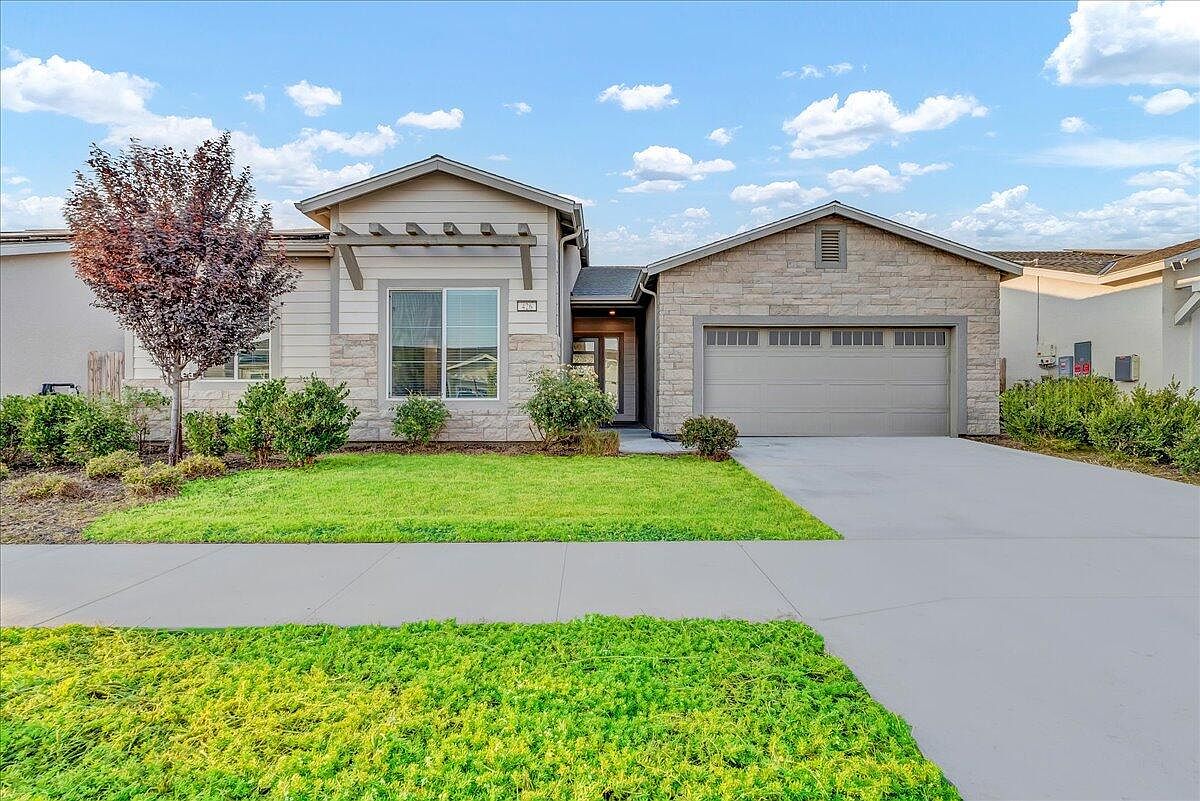 426 E Tyler Court, Visalia, CA 93291 | Zillow