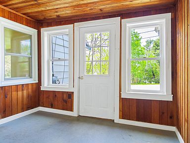 190 High Holborn Street, Gardiner, ME 04345 | Zillow