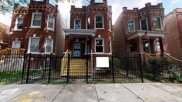 4844 W Rice St, Chicago, IL 60651 | Zillow