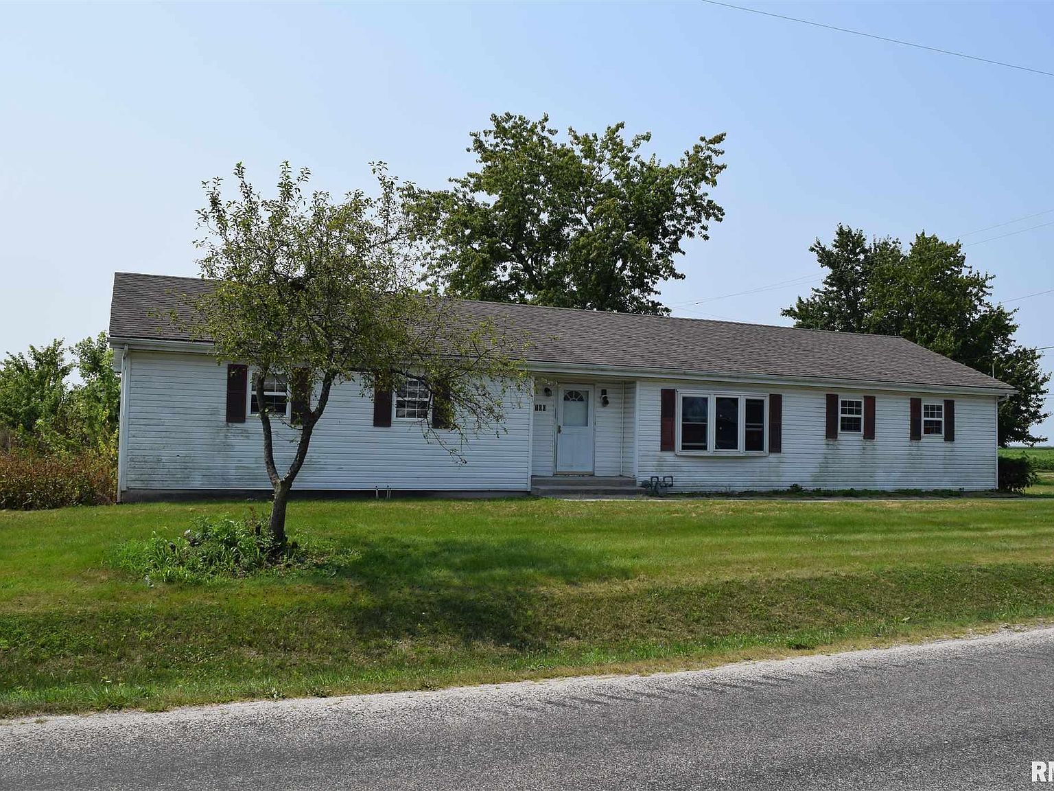 100 E Hughes, Murrayville, IL 62668 | Zillow