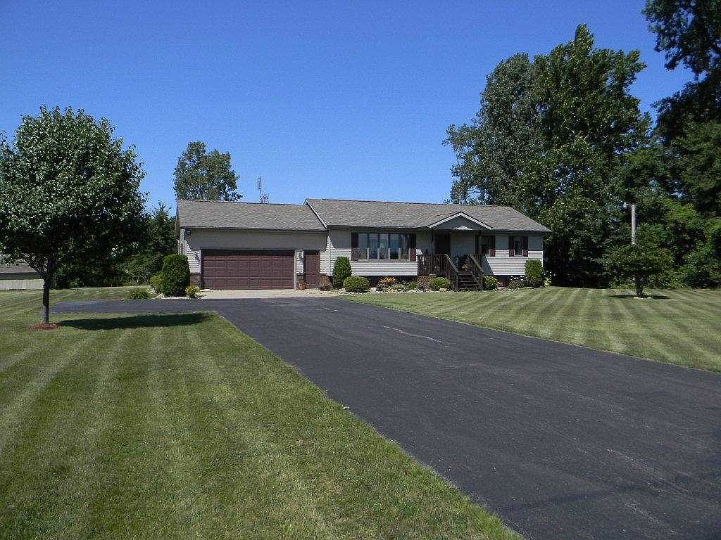 505 W 300 N, Howe, IN 46746 | Zillow
