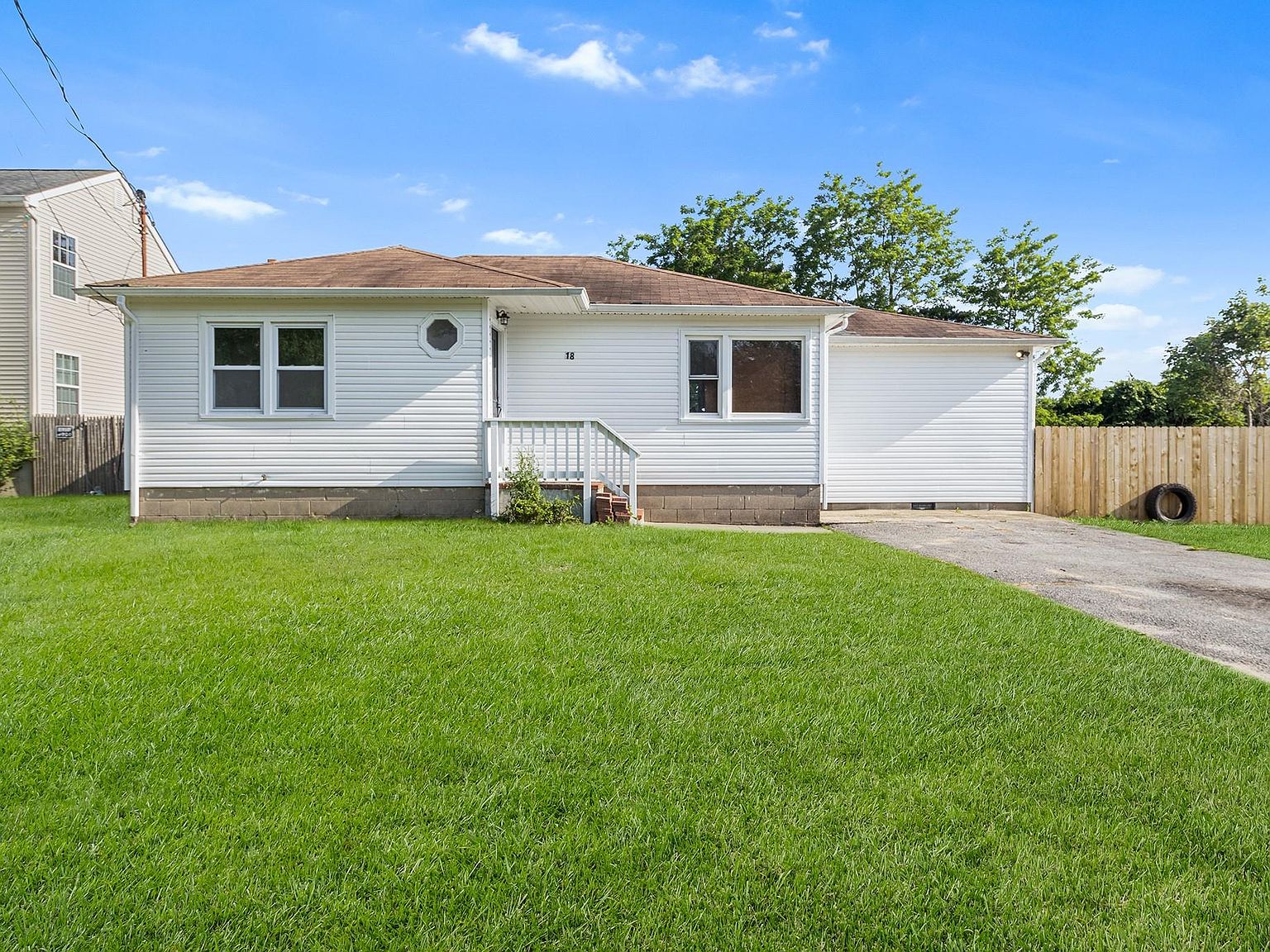 18 Parkview Drive, Shirley, NY 11967 | MLS #875486 | Zillow