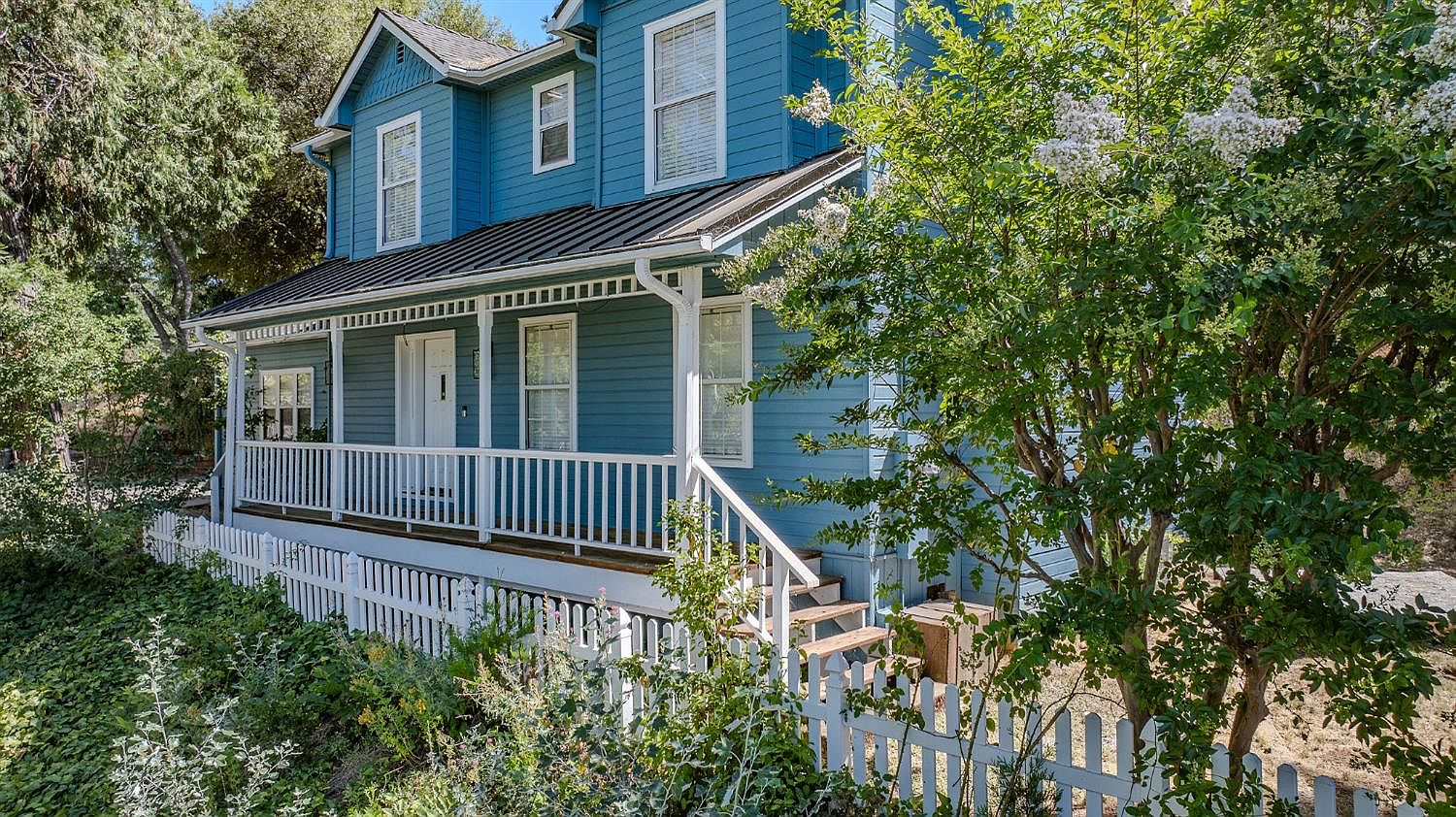 8201 Highway 49, Mokelumne Hill, CA 95245 | MLS #202501267 | Zillow