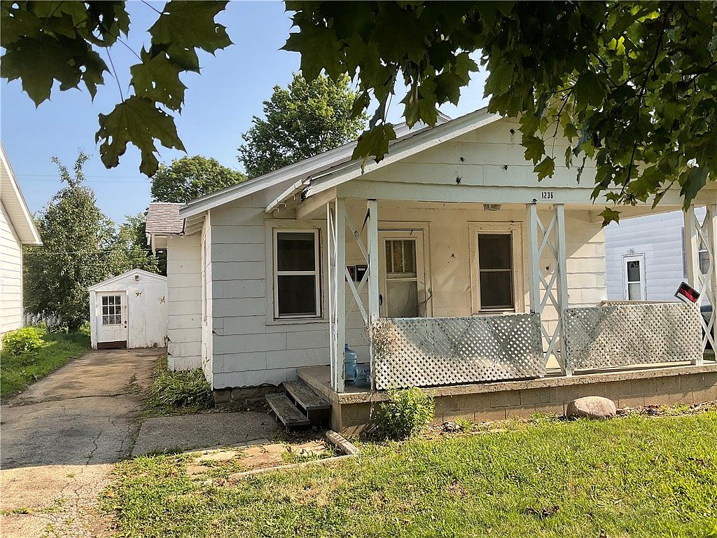 1236 E Moore St, Decatur, IL 62521 | Zillow