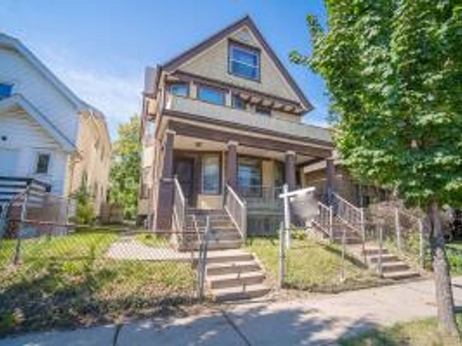 3713-3715 N Port Washington Rd #11692188, Milwaukee, WI 53212 | Zillow