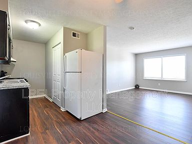 12611 E Orell Rd #4, Louisville, KY 40272 | Zillow