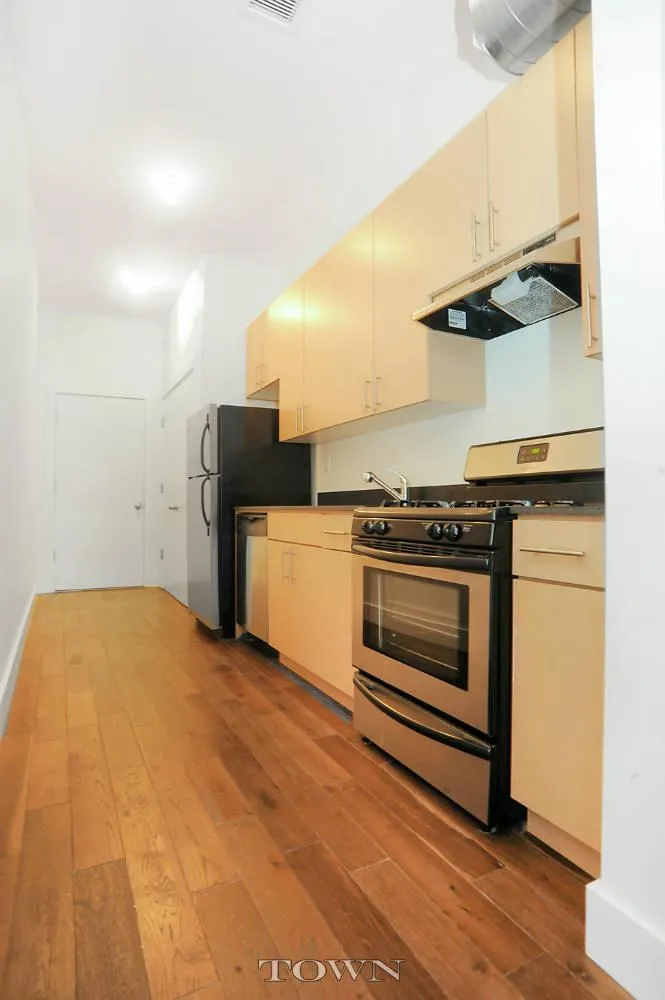 53 Howard Street #2E in Soho, Manhattan | StreetEasy