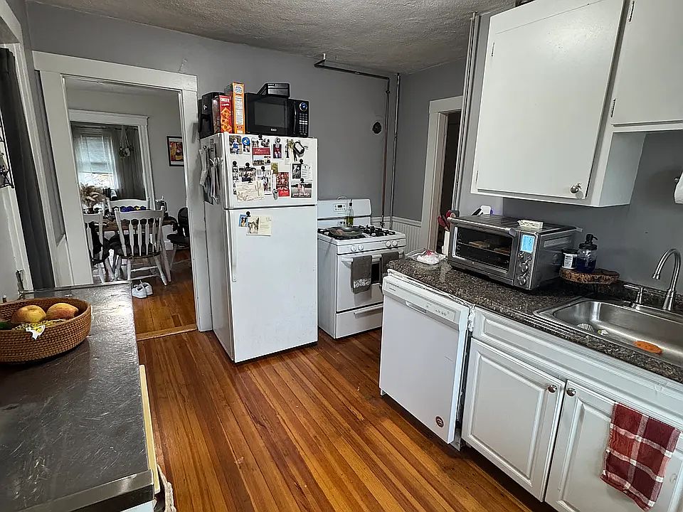 62 Carruth St APT 2, Dorchester Center, MA 02124 | Zillow