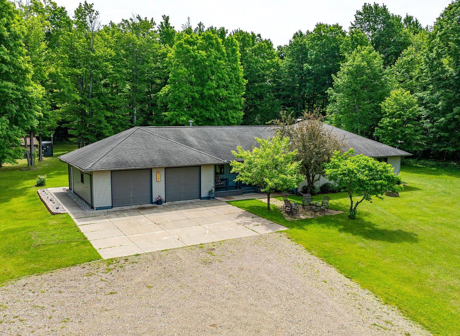 N12536 Sawyer Lake Rd, Channing, MI 49815 | Zillow