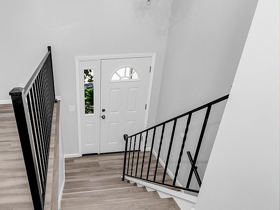 4637 1/2 Penkwe Way, Saint Paul, MN 55122 | Zillow