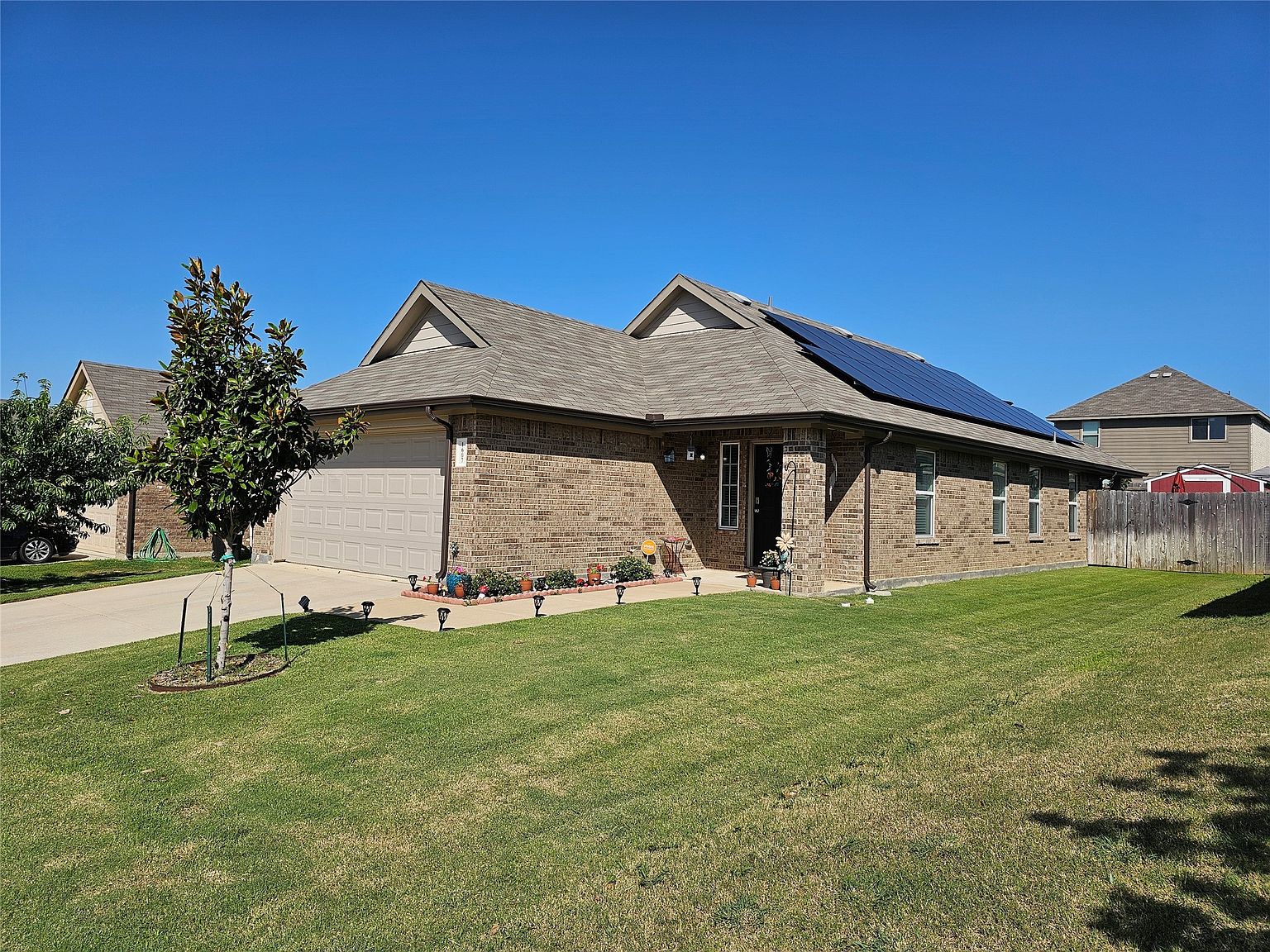 1607 Blue Jay Dr, Ennis, TX 75119 | MLS #20620260 | Zillow