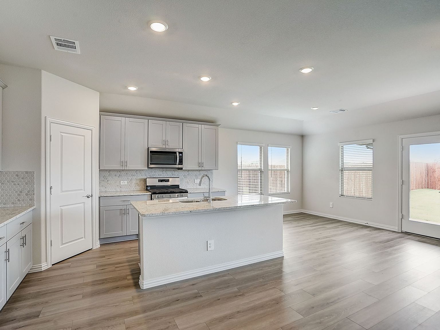 2126 Dunbar Dr, Sherman, TX 75092 | Zillow