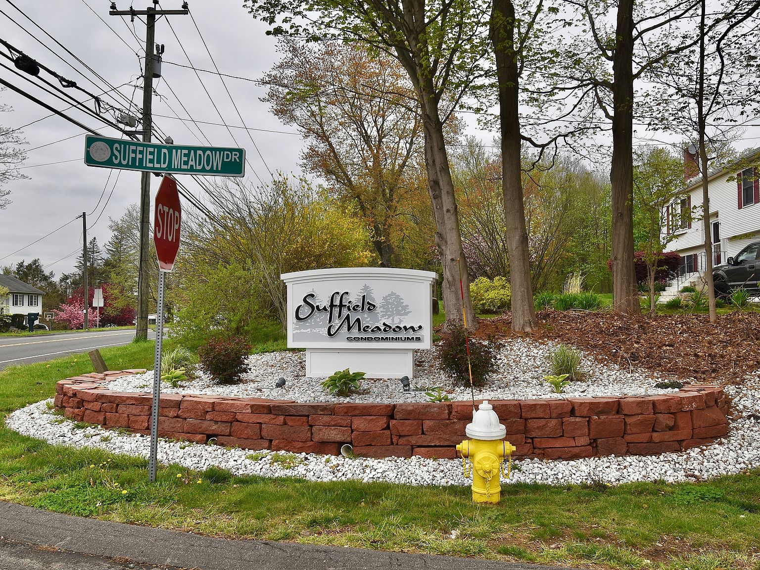 55 Suffield Meadow Dr #55, Suffield, CT 06078 | Zillow