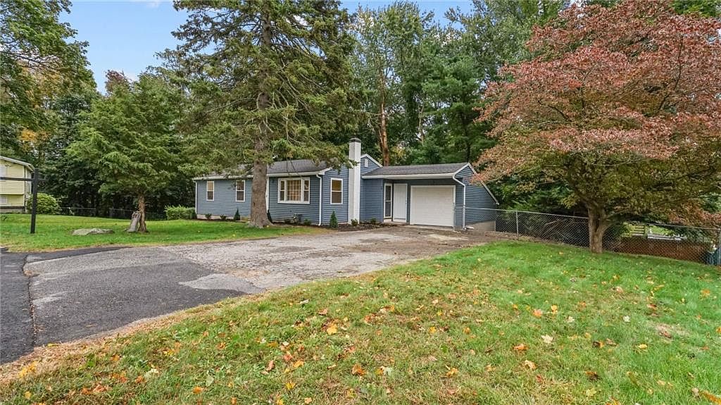 28 Douglas Rd, Warwick, RI 02886 | Zillow