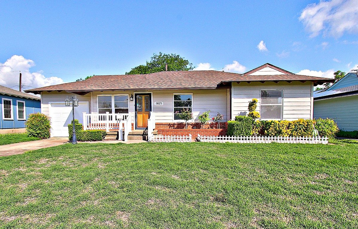 1621 Murray Dr, Garland, TX 75042 | Zillow